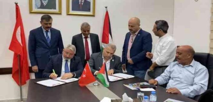 Çorum ile Kalkilya kardeş şehir oldu