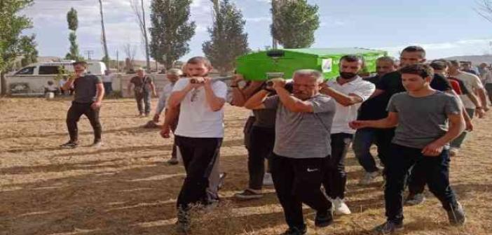 İHA Van Bölge Müdürü Akyüz’ün acı günü İHA Van Bölge Müdürü Akyüz’ün acı günü