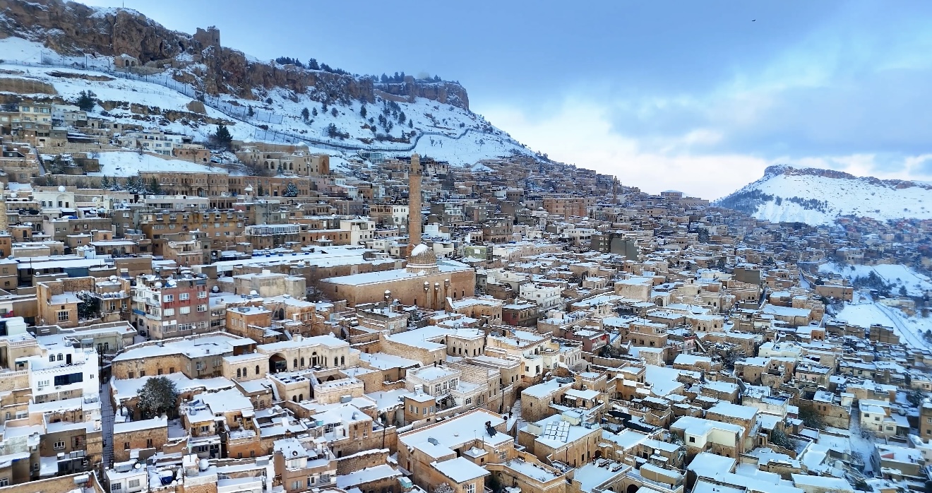 Mardin’de Kartpostallık Kar Manzarası