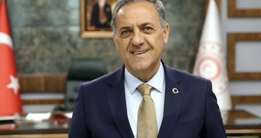 Ahmet Hamdi Usta kimdir? Kaç yaşında? Evli mi? Nereye atandı? Hangi ...